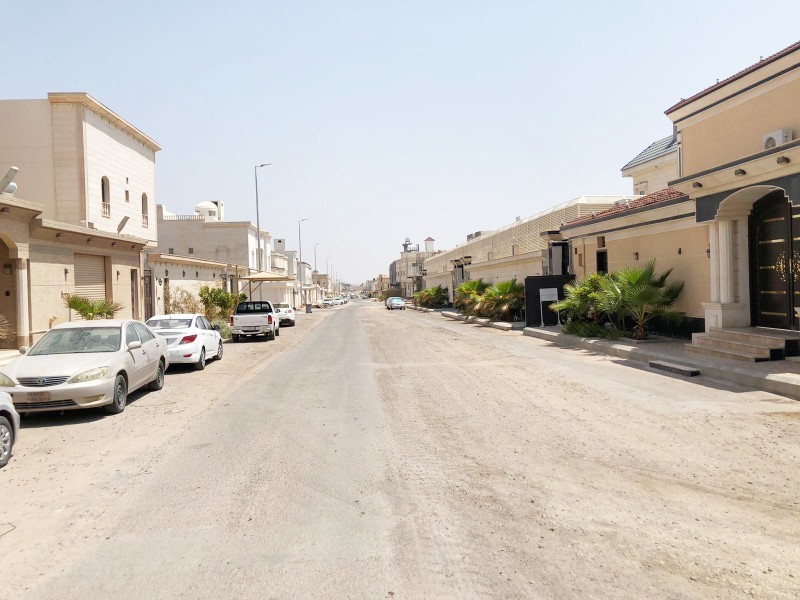 في «واحة سلام المدينة».. أزالوا الجبل وغفلوا عن تمديدات المياه ...